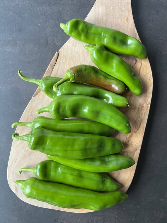 33 Best Types of Pepper Plants to Grow [with photos] - Urban Farm and ...