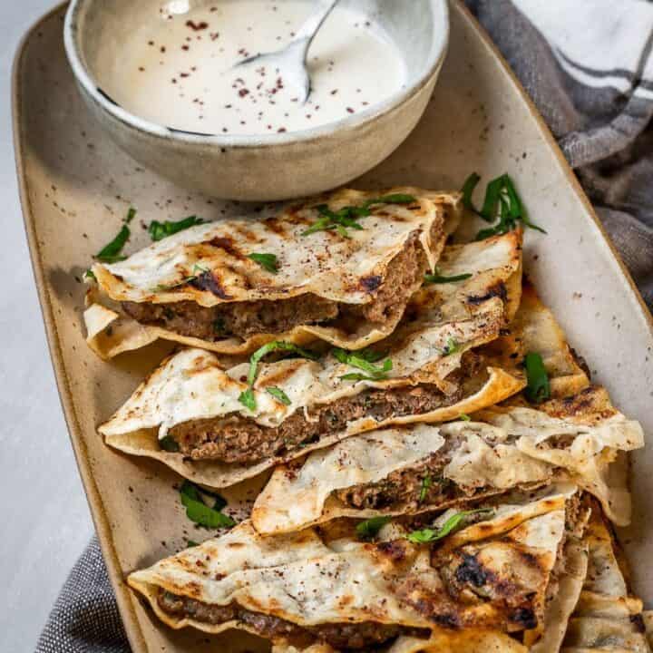 Arayes (Authentic Middle Eastern Meat Stuffed Pitas) - Urban Farm and ...