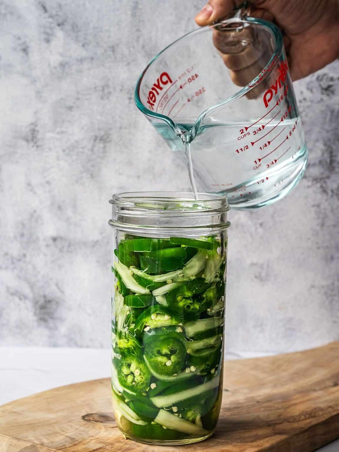 Fermented Jalapeños Recipe (Lacto-Fermented Peppers) - Urban Farm and ...