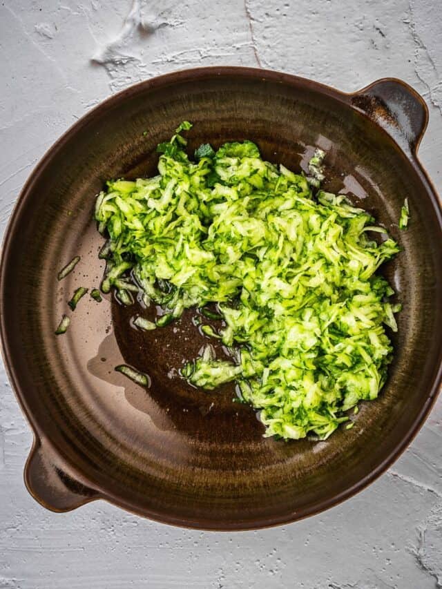 Cacik (Turkish Cucumber Yogurt Dip Recipe) - Urban Farm and Kitchen