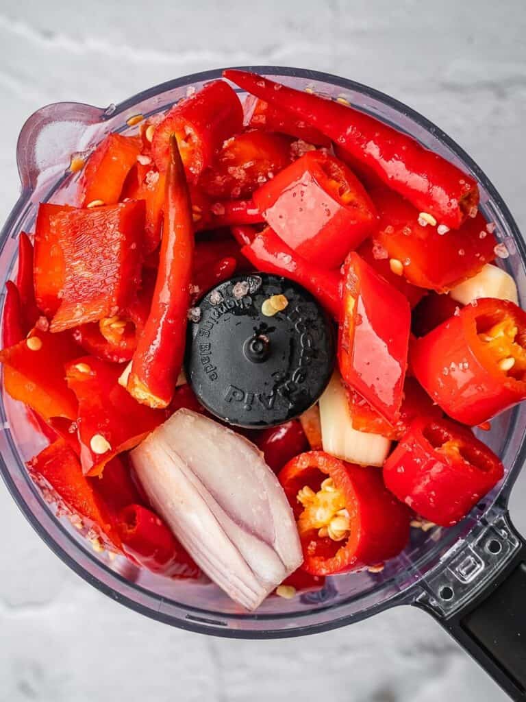Sambal Oelek (How to Make Indonesian Fermented Chili Paste) - Urban ...