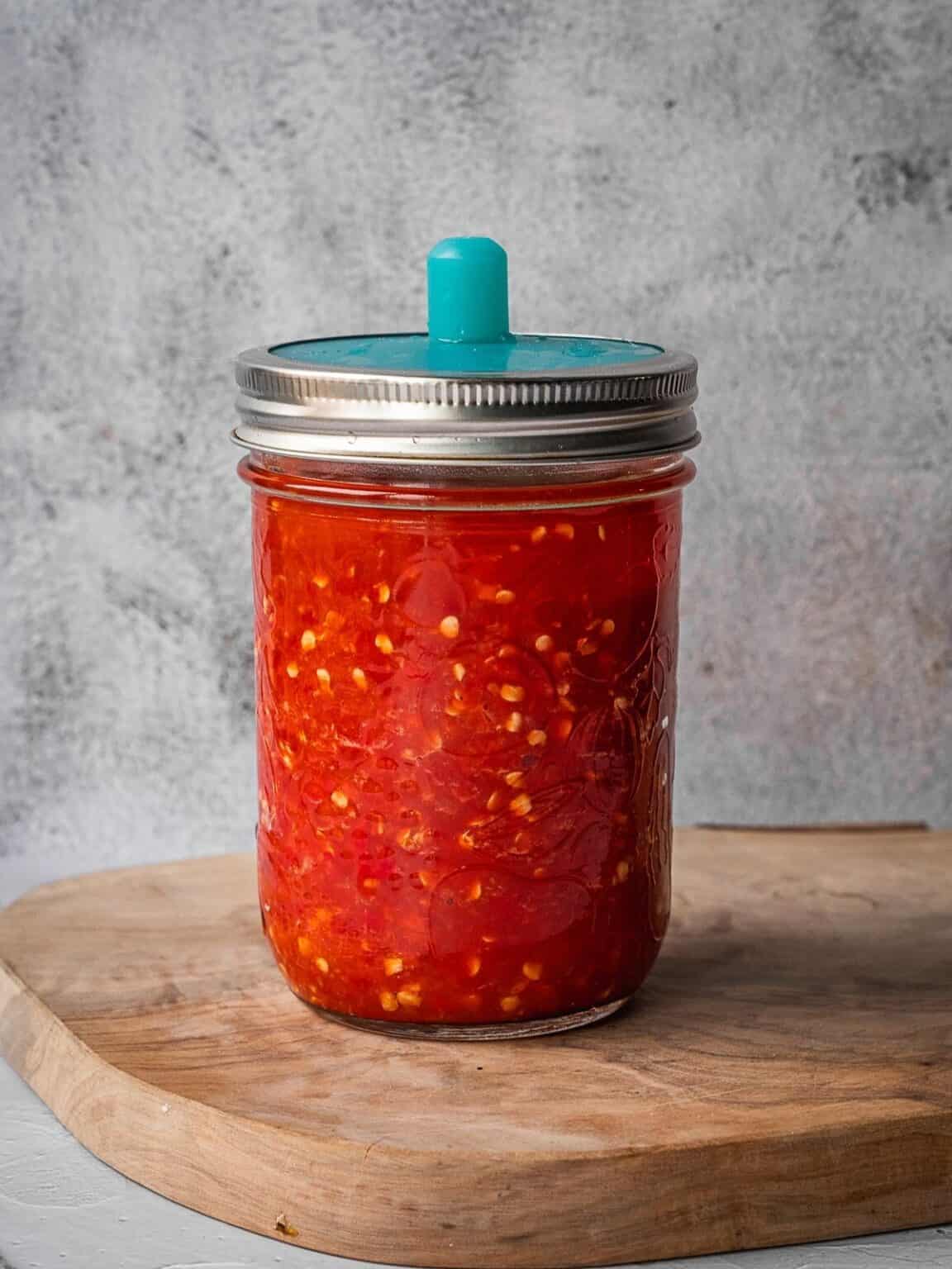 Sambal Oelek (How to Make Indonesian Fermented Chili Paste) - Urban ...