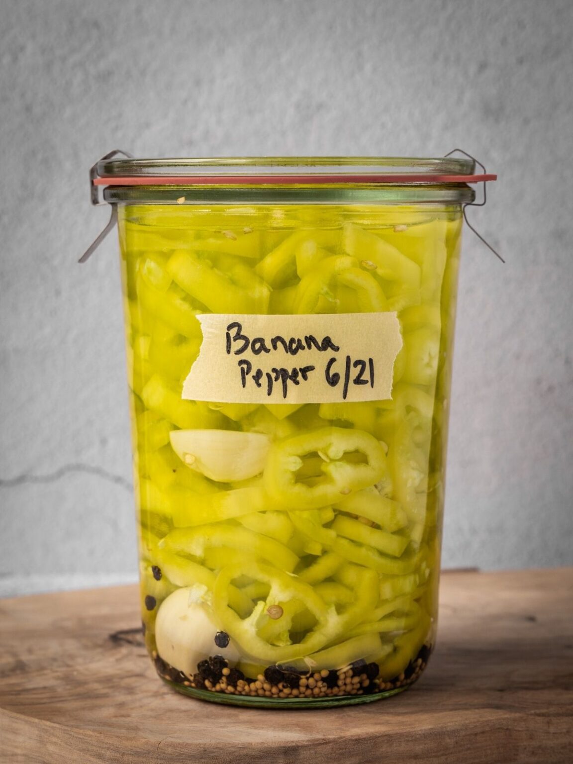 Pickled Banana Peppers Recipe (Quick and Easy) - Urban Farm and Kitchen