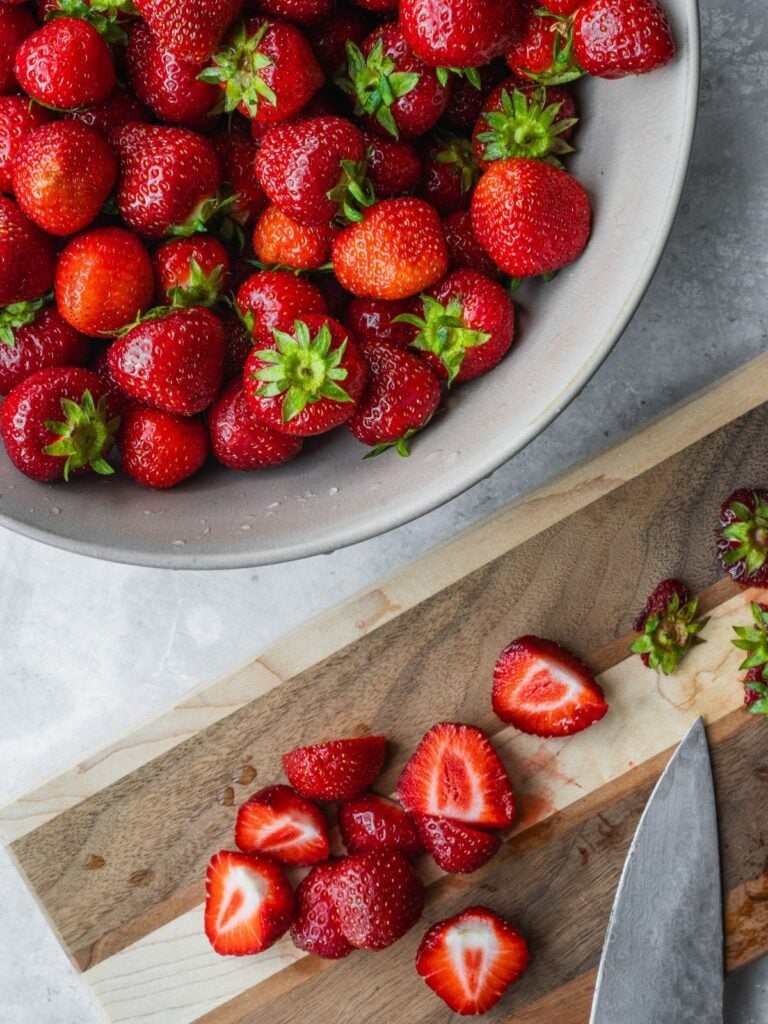 How to Macerate Strawberries (Recipe with 3 Flavor Options) - Urban ...